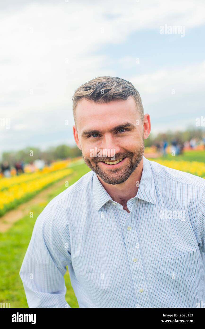 PORTRAIT OF A CONFIDENT Man Stock Photo - Alamy
