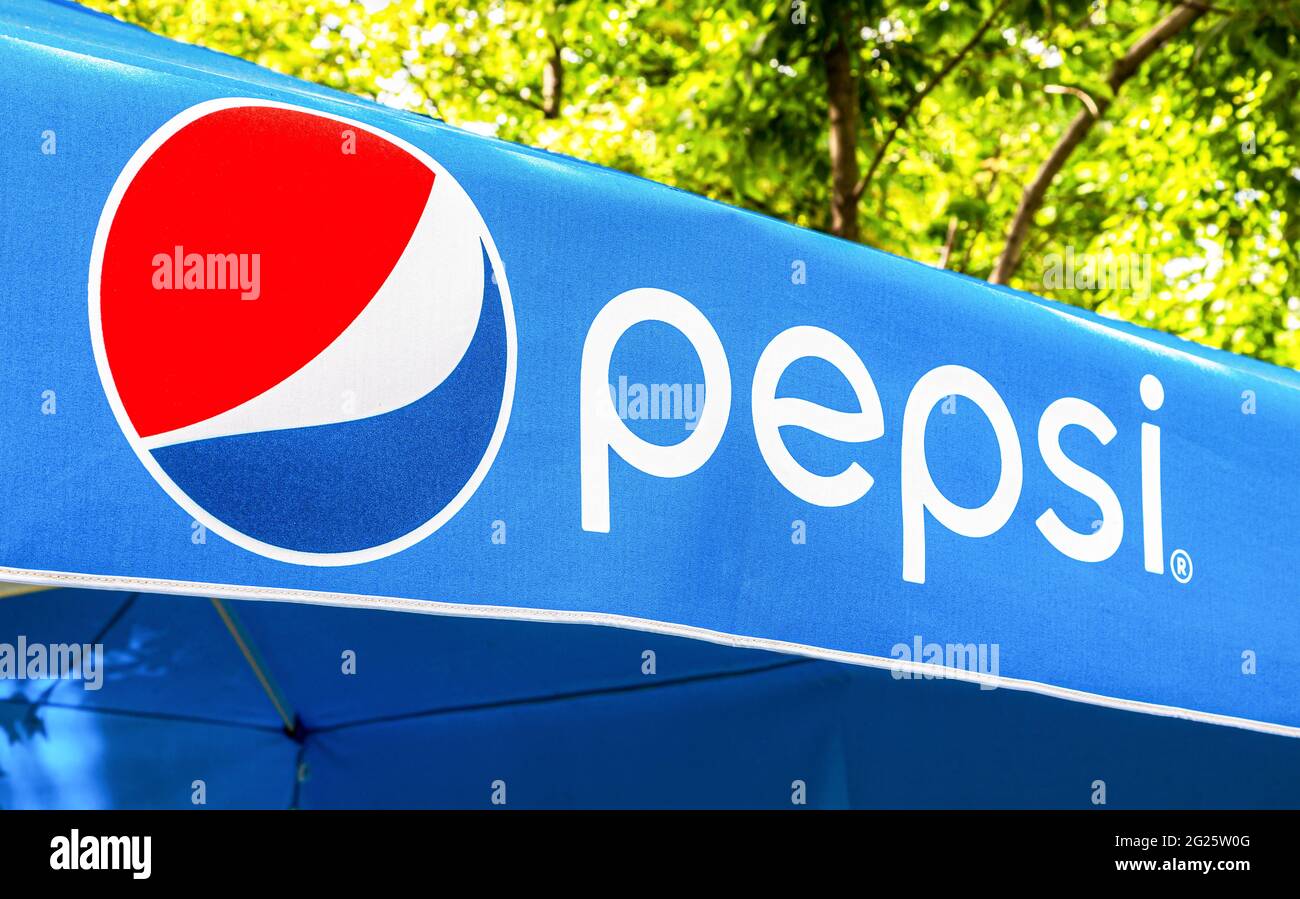 Pepsi signage hi-res stock photography and images - Alamy