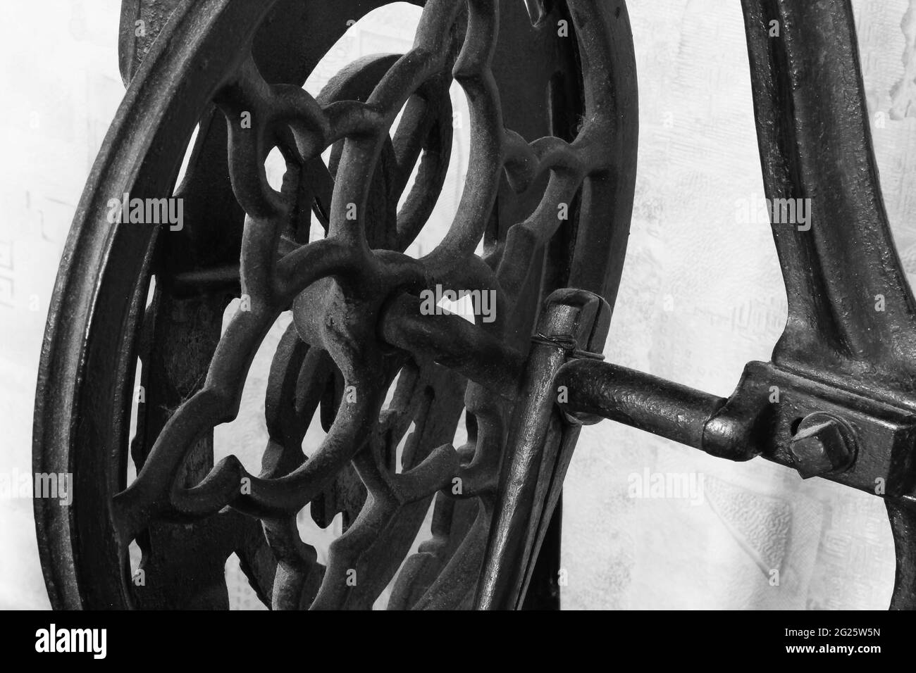 Sewing machine close-up. Forged parts. Retro Stock Photo - Alamy