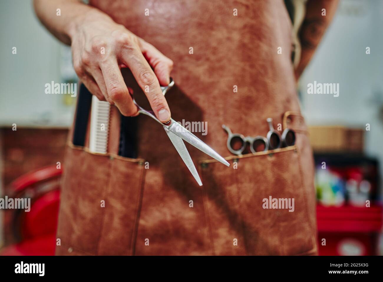 Hair scissors detail hi-res stock photography and images - Alamy