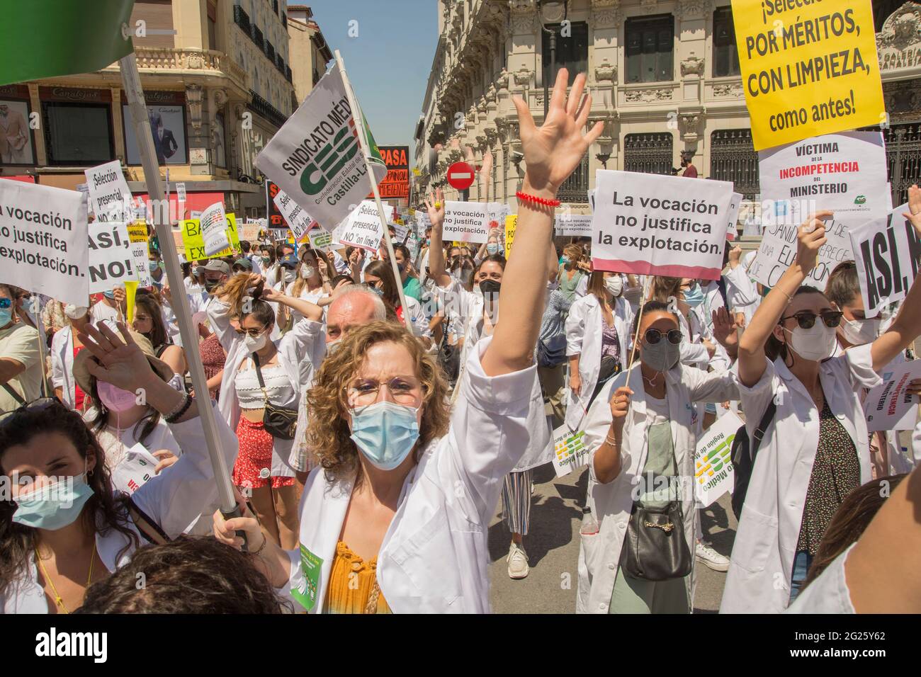 Real madrid doctor hi-res stock photography and images - Alamy