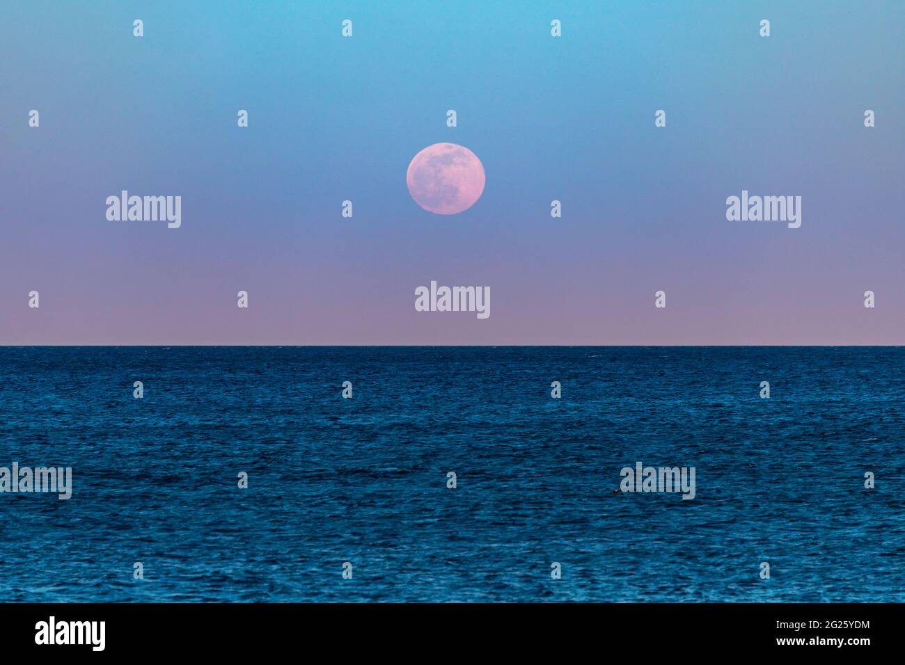 Rising deck hi-res stock photography and images - Alamy