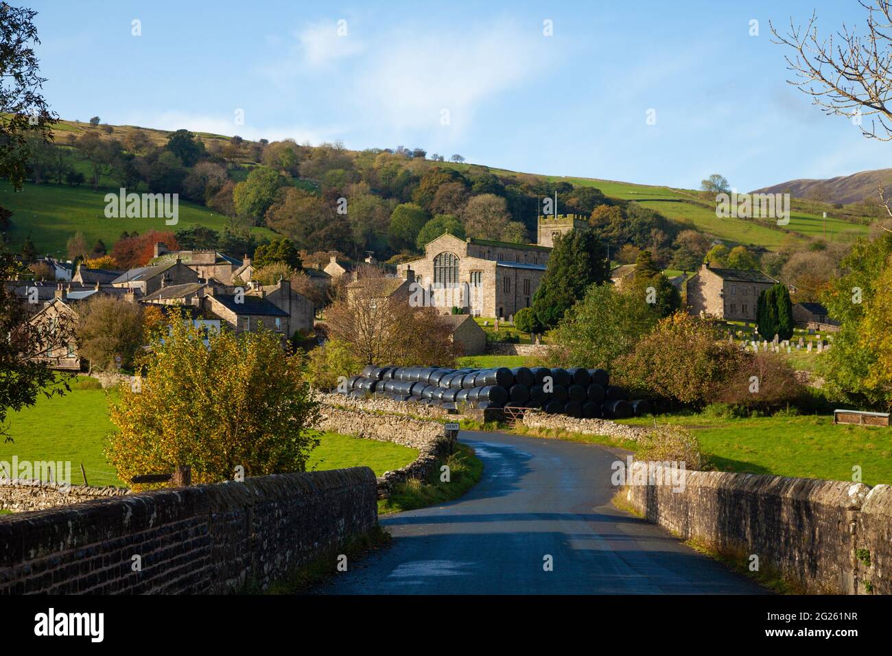 The village of Dent, Dentdale, Yorkshire Dales National Park, North ...