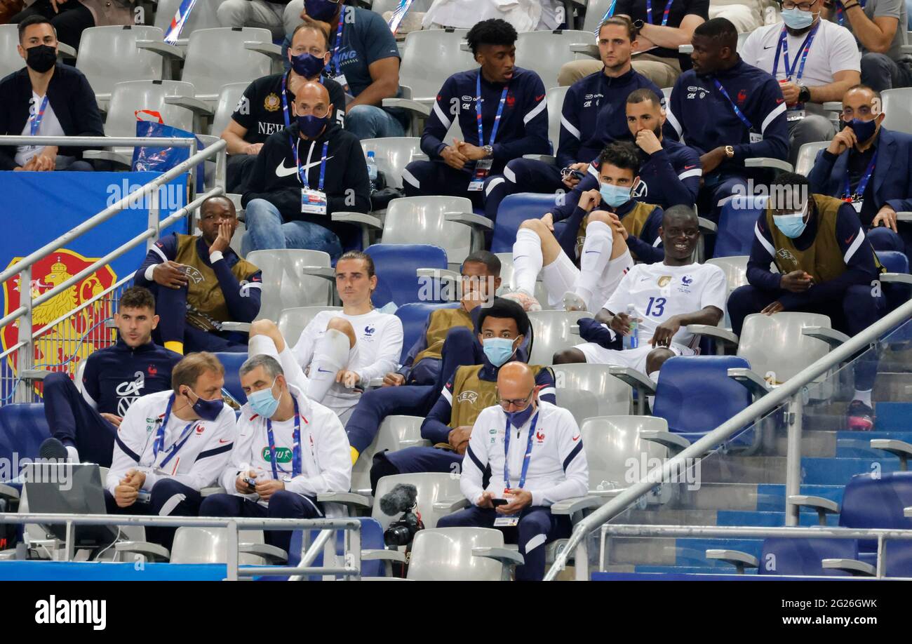 Football bench coaches High Resolution Stock Photography and Images - Alamy