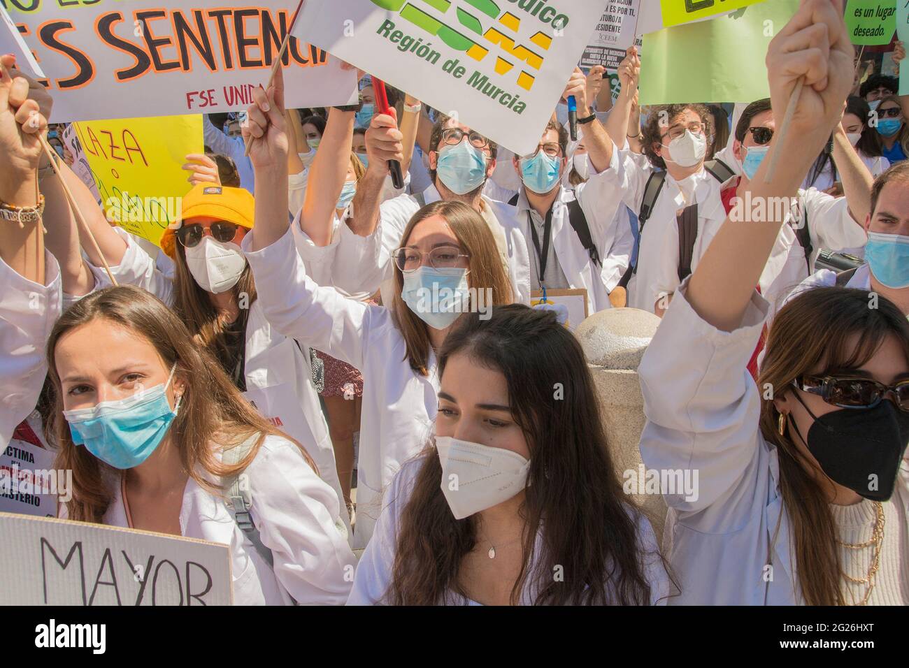 Real madrid doctor hi-res stock photography and images - Alamy