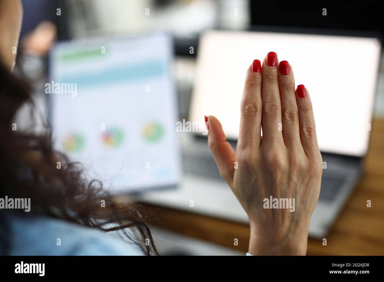 Wave hello hi-res stock photography and images - Alamy