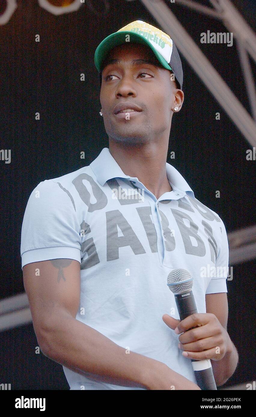 Simon webbe hi-res stock photography and images - Alamy
