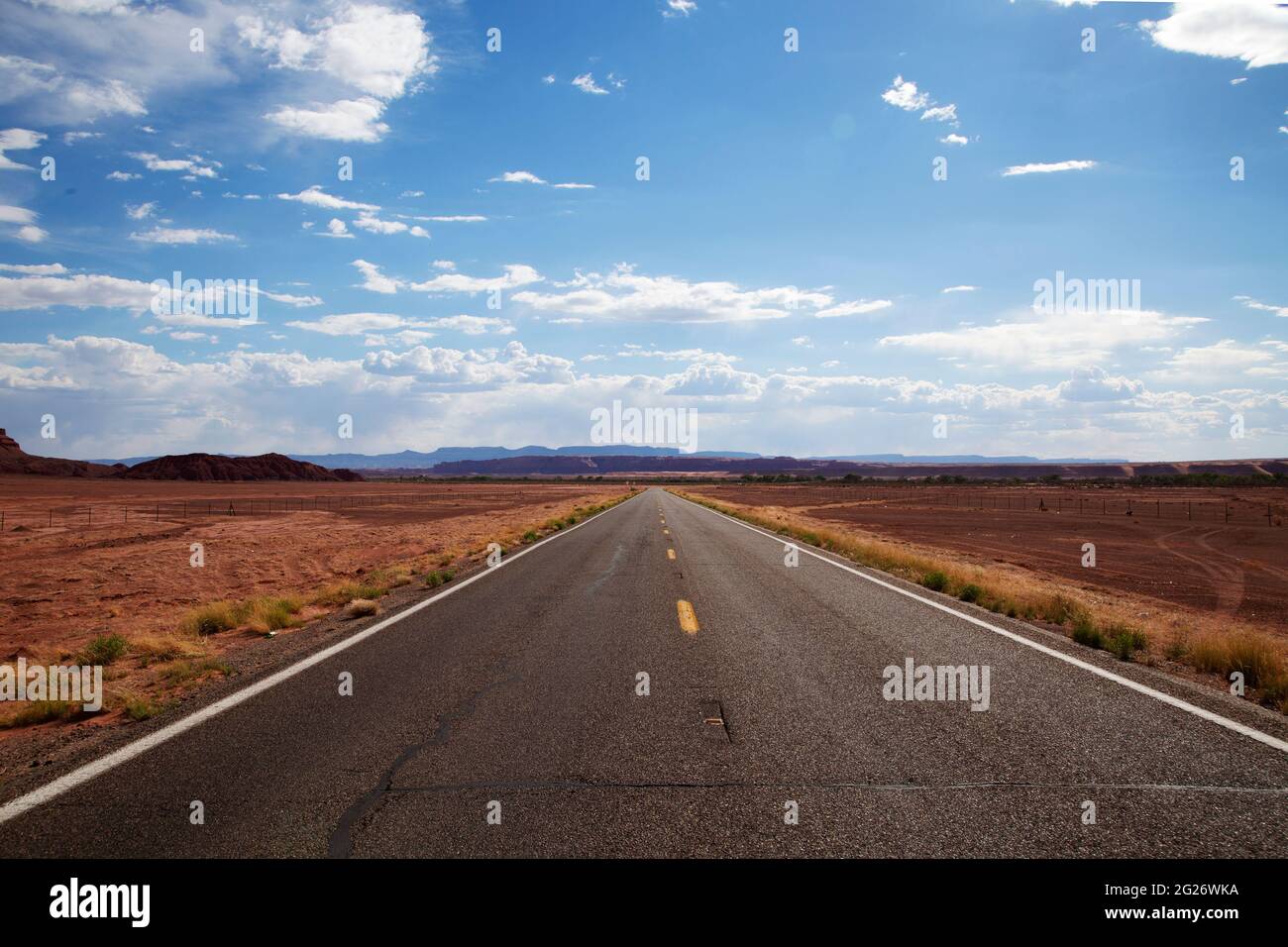 Los Gigantes Buttes in Round Rock, Arizona Stock Photo - Alamy