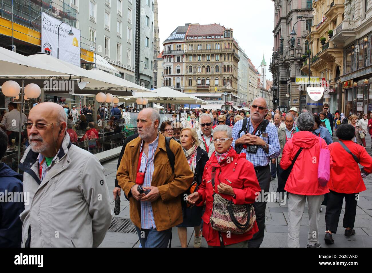 Traditional viennese dress hi-res stock photography and images - Alamy