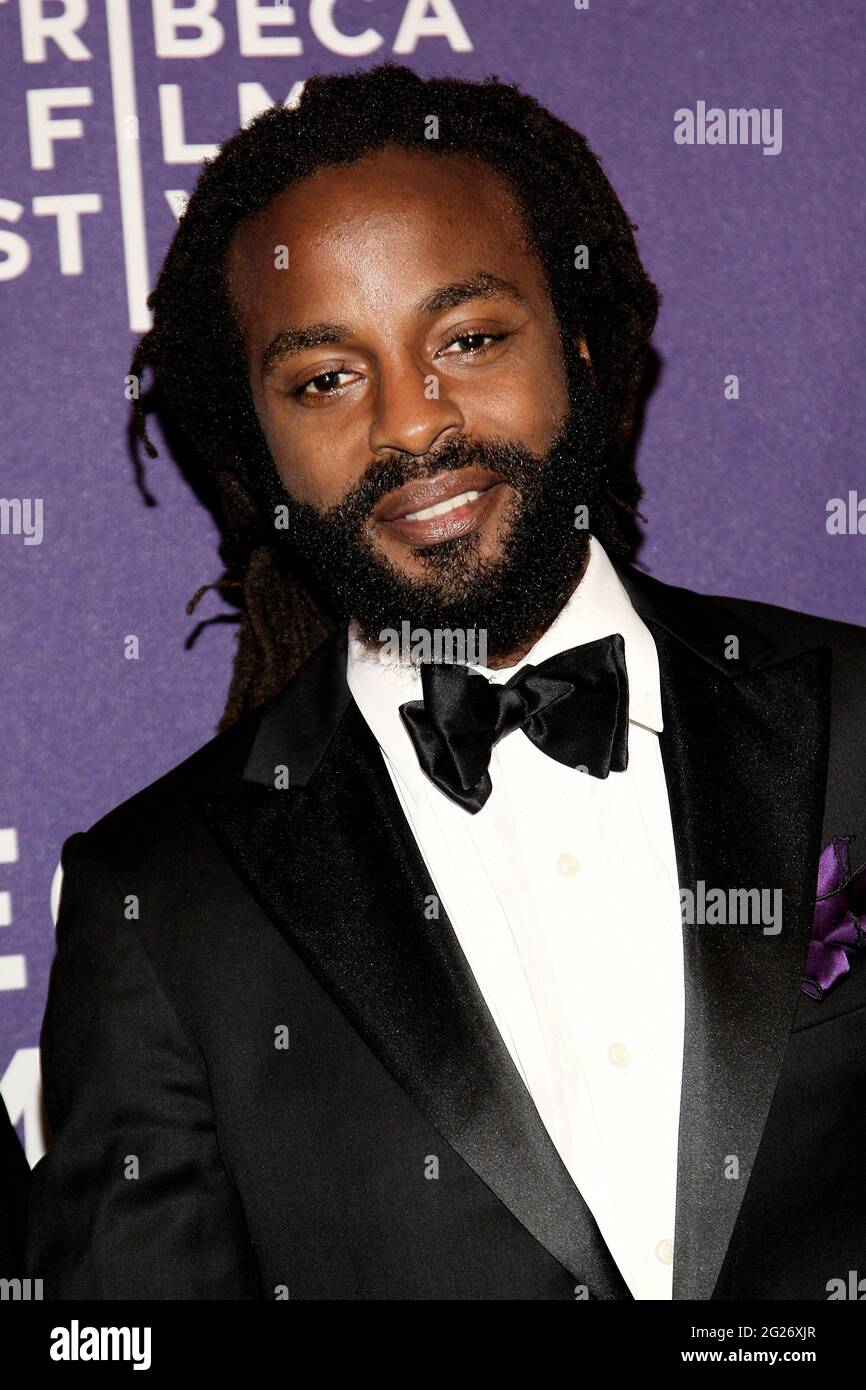 Executive producer singer john forte hi-res stock photography and ...