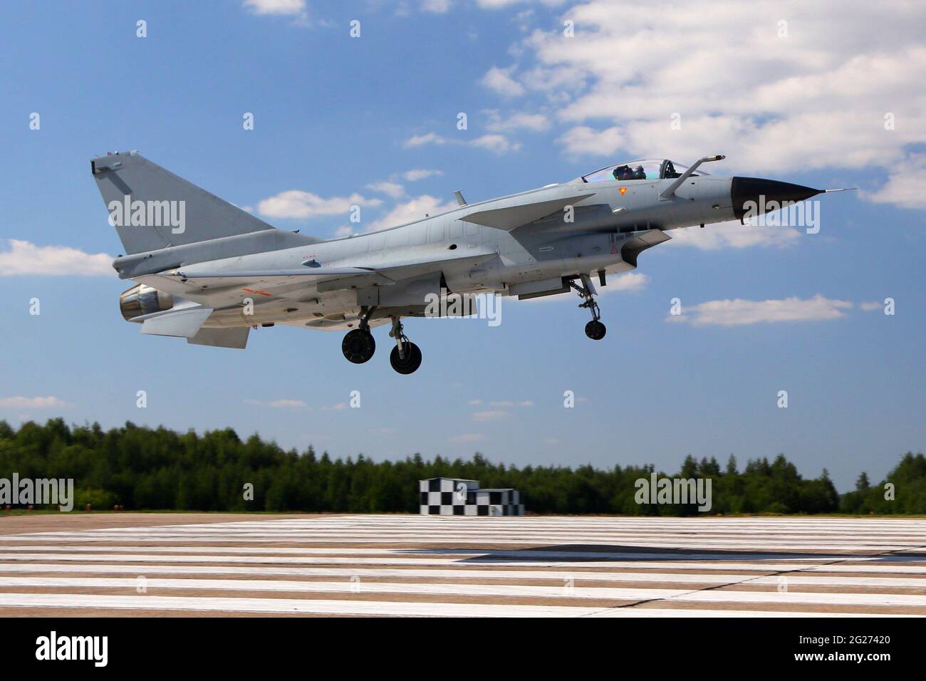Chinese chengdu j 10 fighter hi-res stock photography and images - Alamy