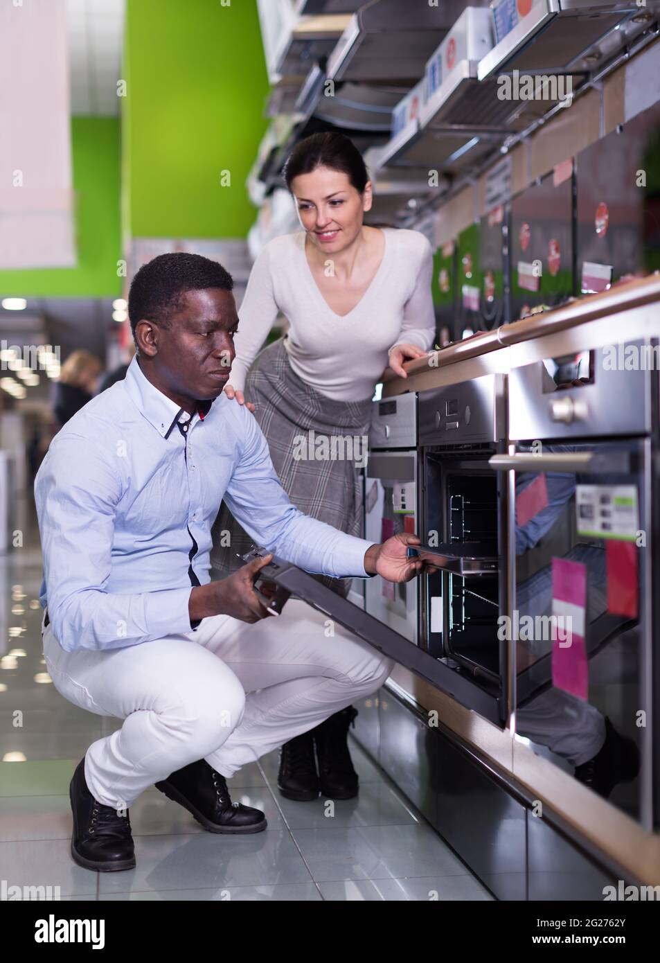 Family appliances hi-res stock photography and images - Alamy