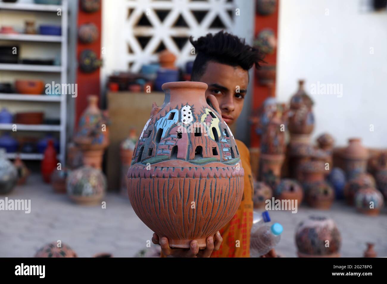 Pottery making egypt hi-res stock photography and images - Alamy