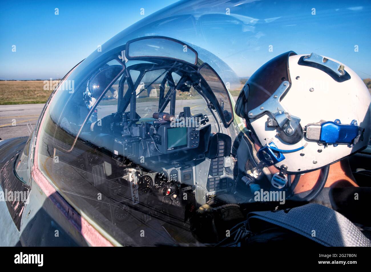 Bulgarian Air Force pilot ready for a new mission inside a MiG-29 ...