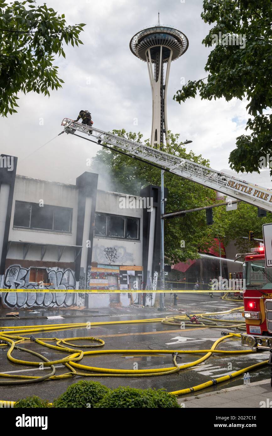 Seattle, USA. 8th Jun, 2021. Mid-day Seattle Fire Department responding ...