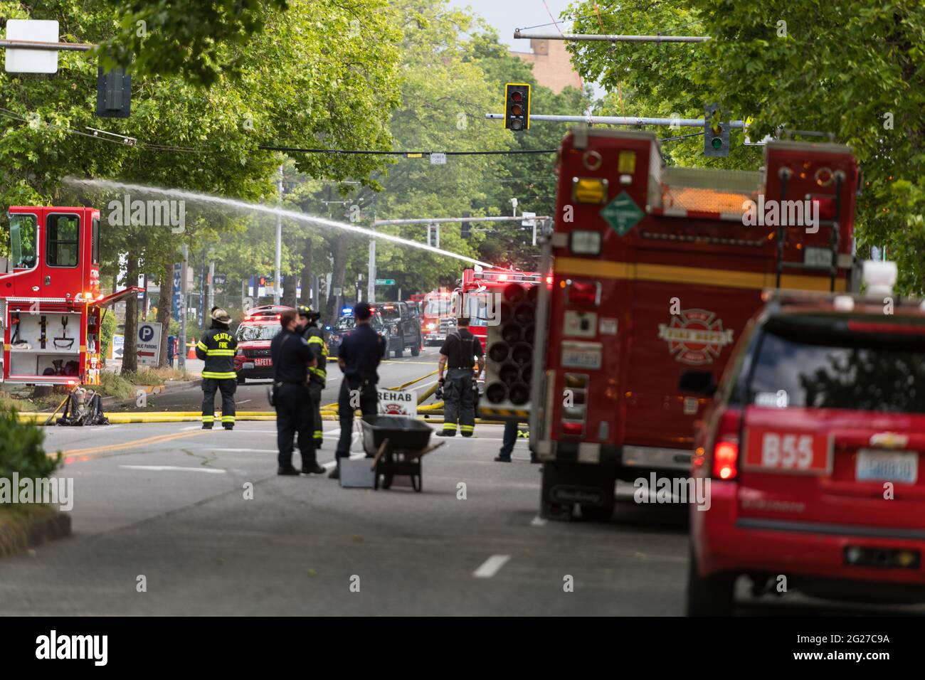 Seattle, USA. 8th Jun, 2021. Mid-day Seattle Fire Department responding ...