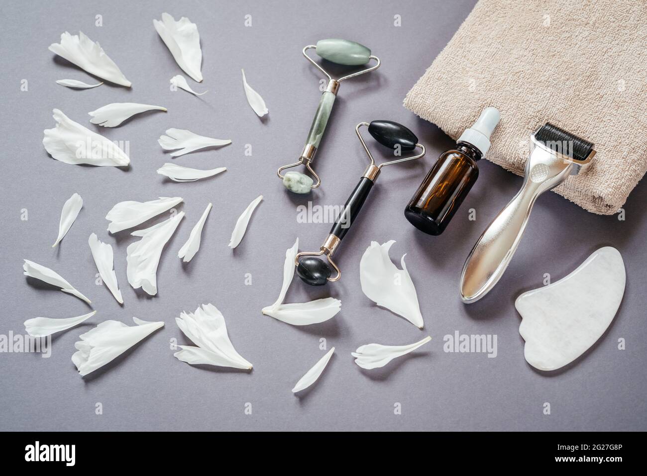 Microneedling derma roller, jade guasha massage rollers and serum ...