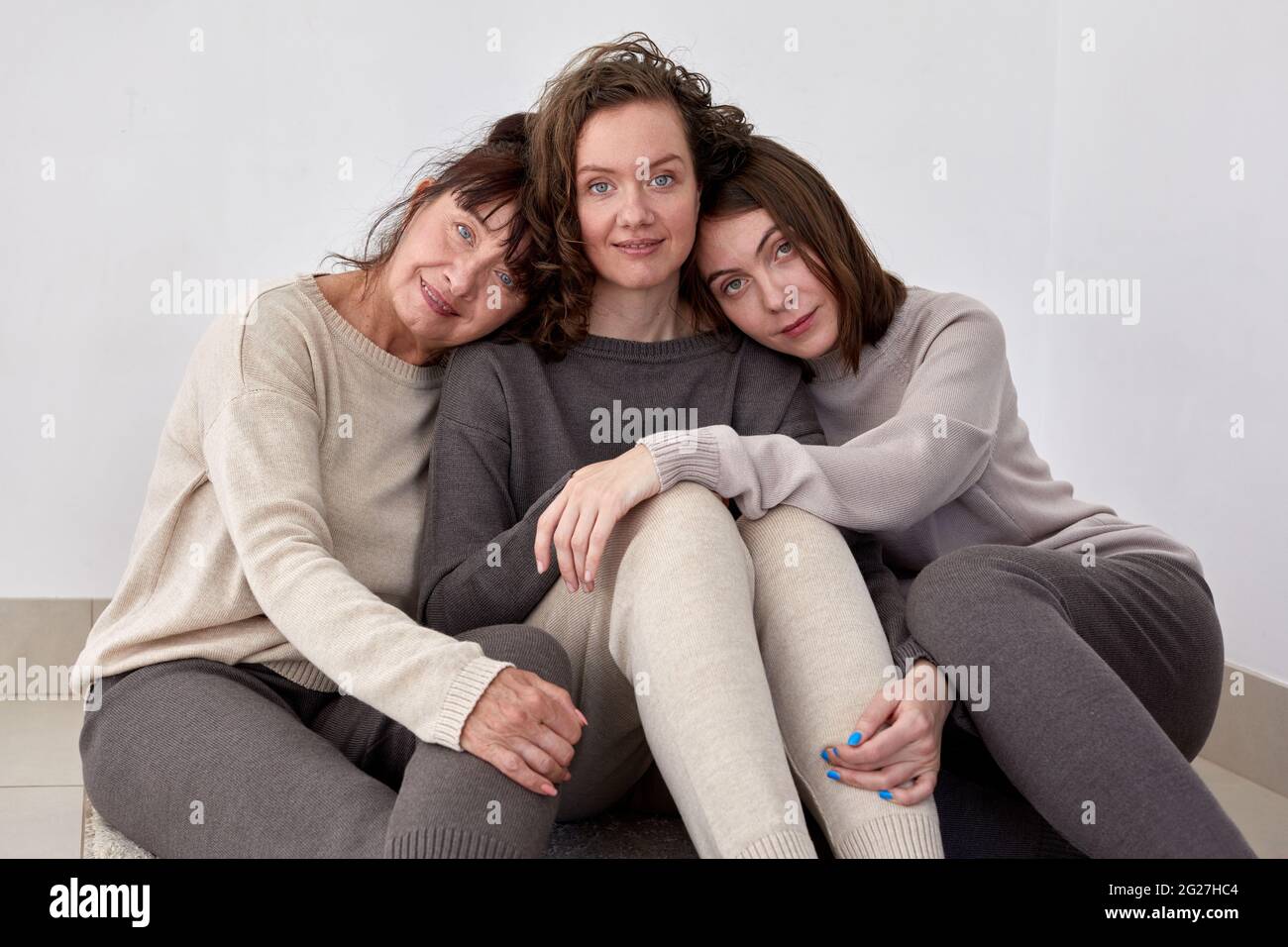 Group support positive hi-res stock photography and images - Alamy