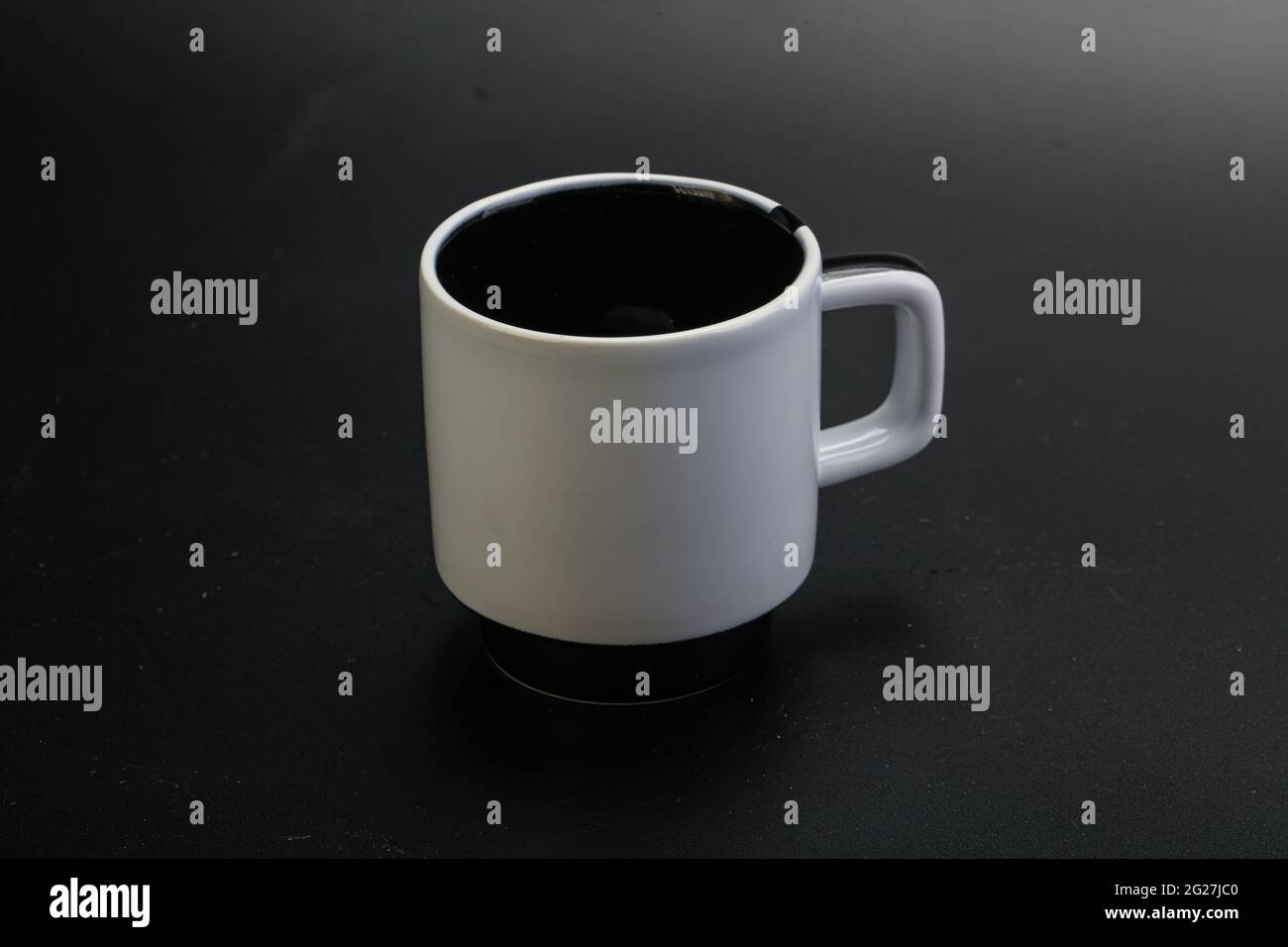 Empty cup for tea or coffee isolated Stock Photo - Alamy