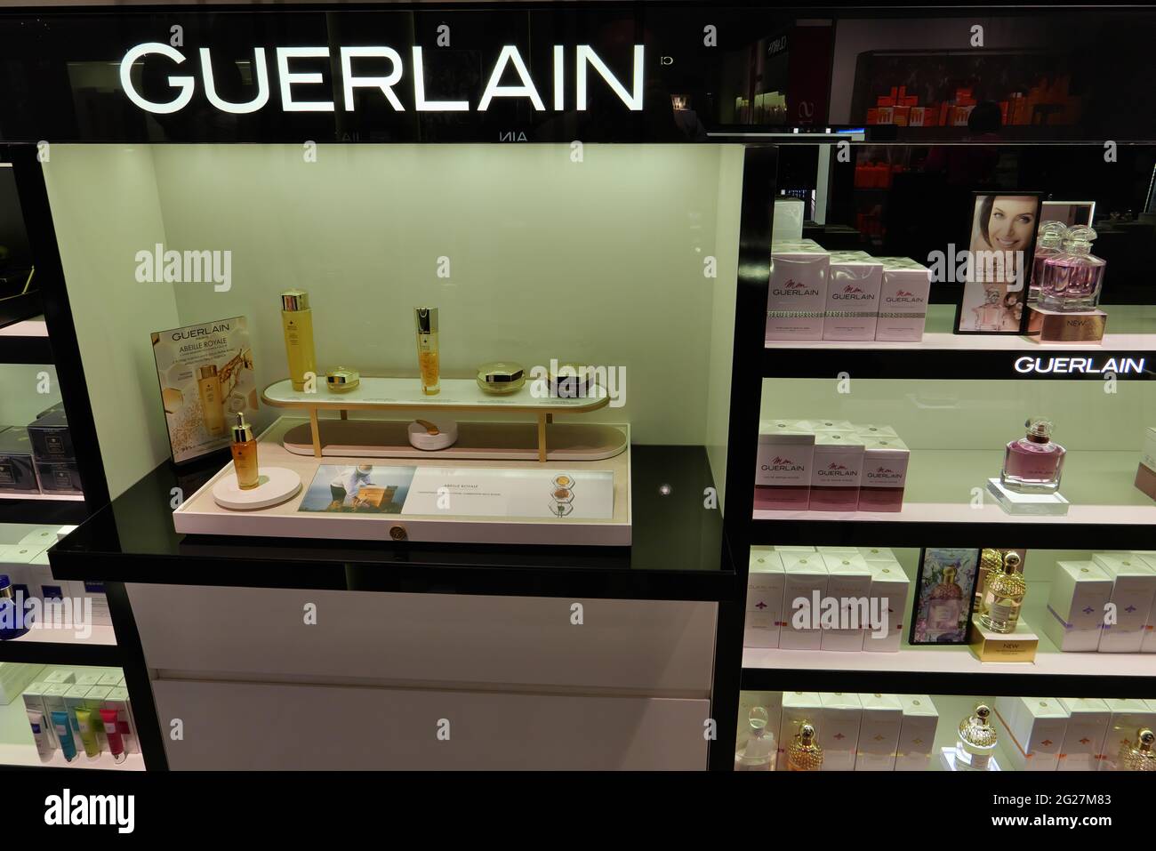 Guerlain perfumes hi-res stock photography and images - Alamy
