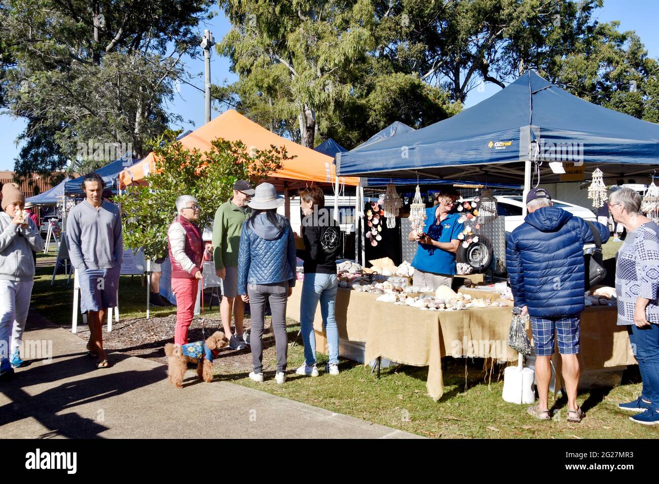 Day markets hi-res stock photography and images - Alamy