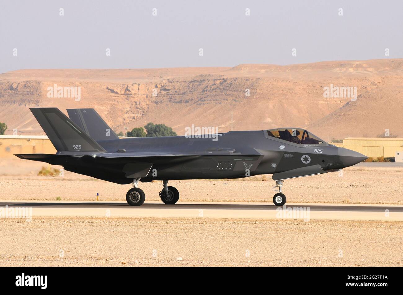 Israel Air Force F-35I taxiing at Ovda Air Base, Israel Stock Photo - Alamy