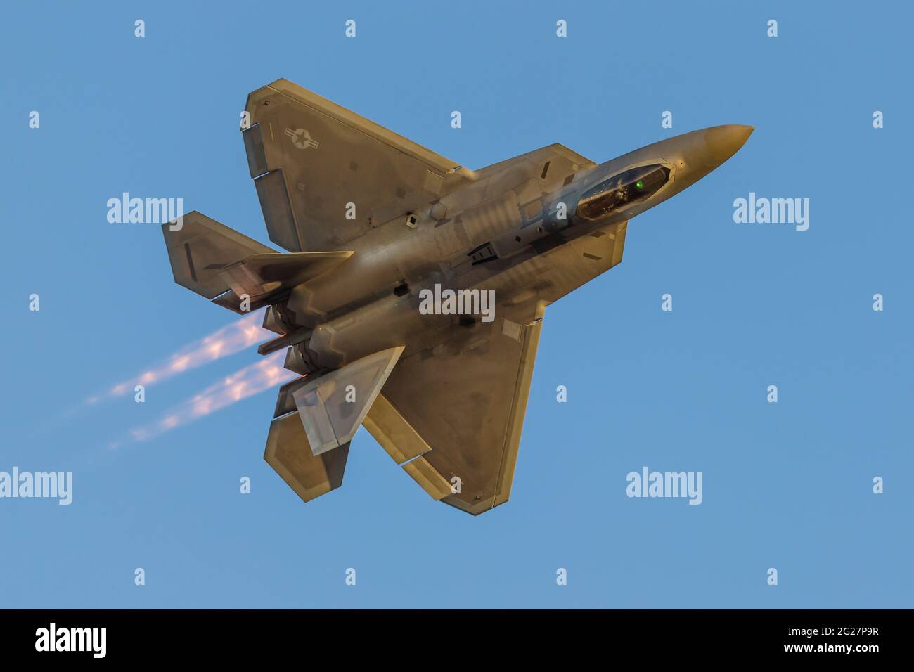 Lockheed martin f 22 raptor hi-res stock photography and images - Alamy