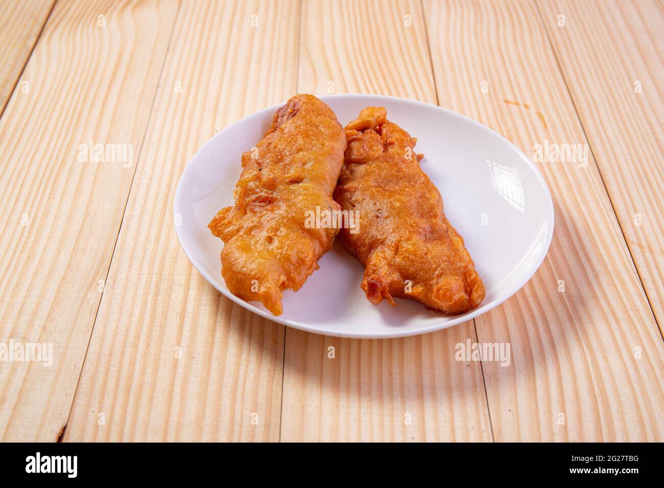 Deep fried fruit hi-res stock photography and images - Alamy
