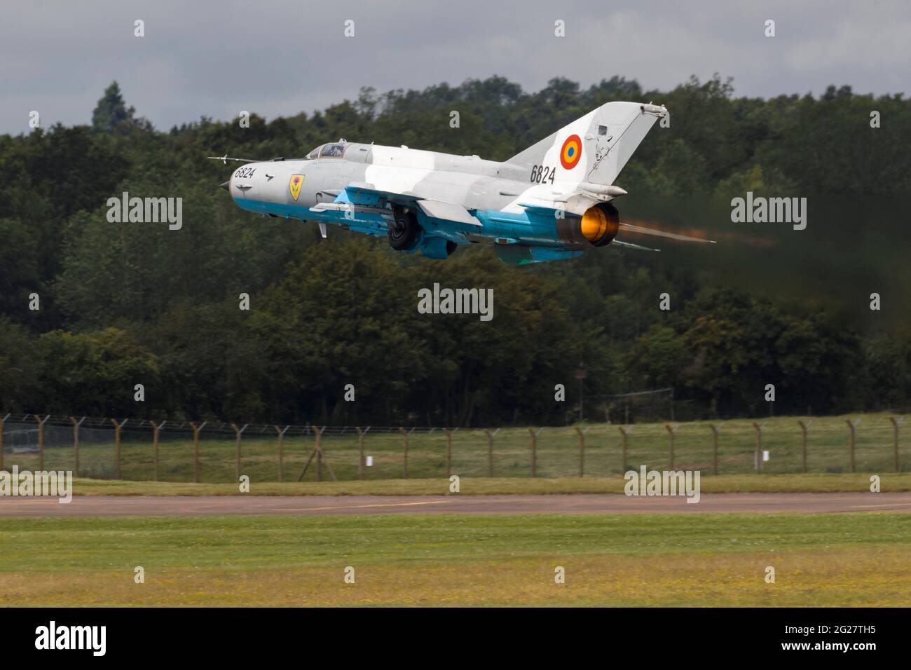 Mikoyan gurevich mig 21 fighter hi-res stock photography and images - Alamy