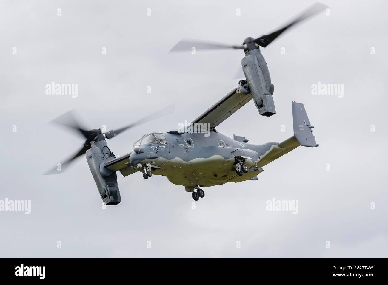 Cv 22b osprey tiltrotor aircraft hi-res stock photography and images ...