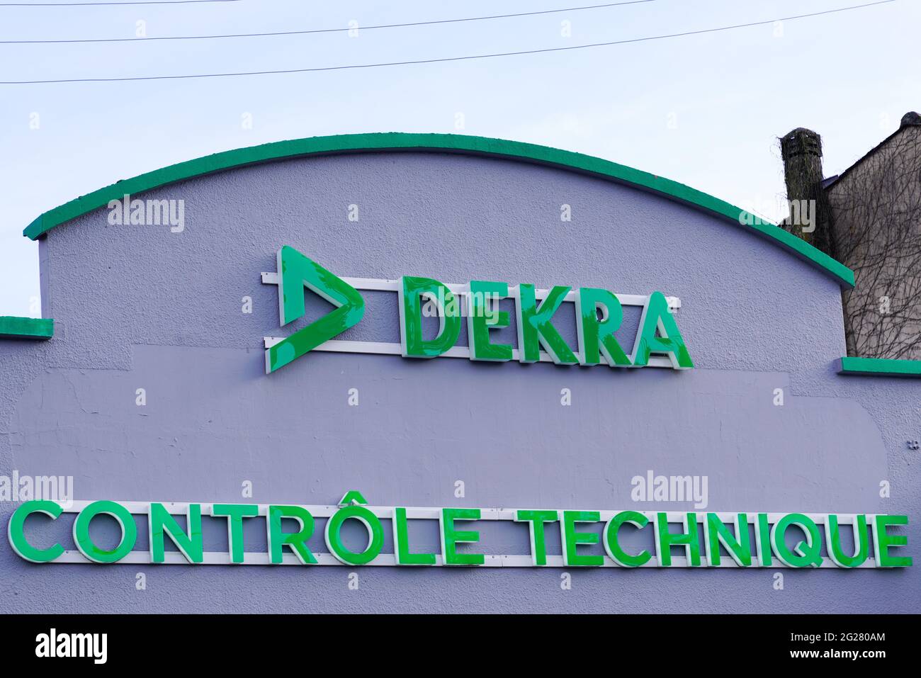 Bordeaux , Aquitaine France - 02 05 2021 : Dekra logo sign and text ...