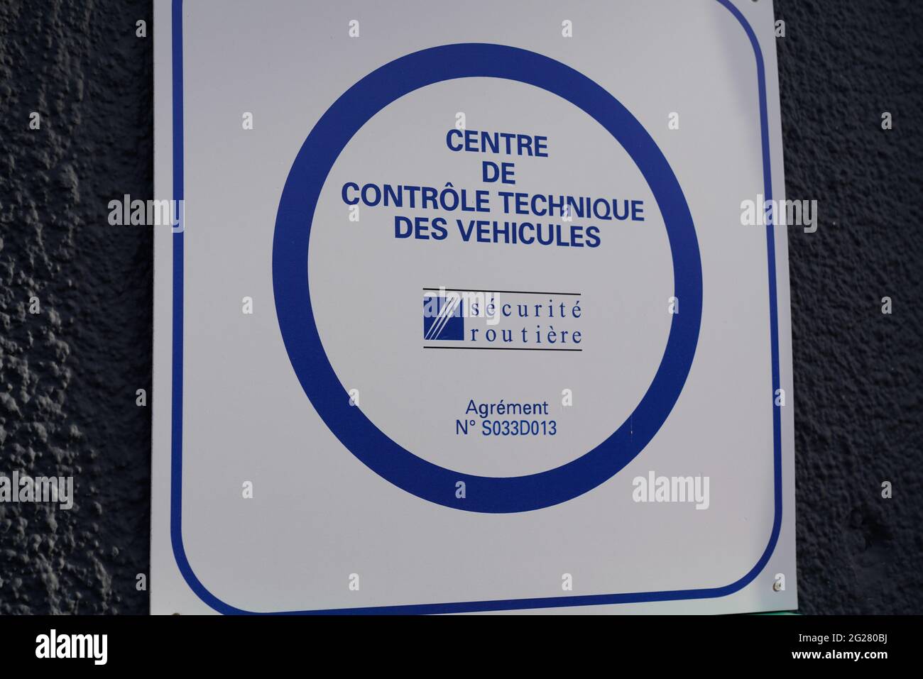 Bordeaux , Aquitaine France - 02 05 2021 : Centre de contrôle technique ...
