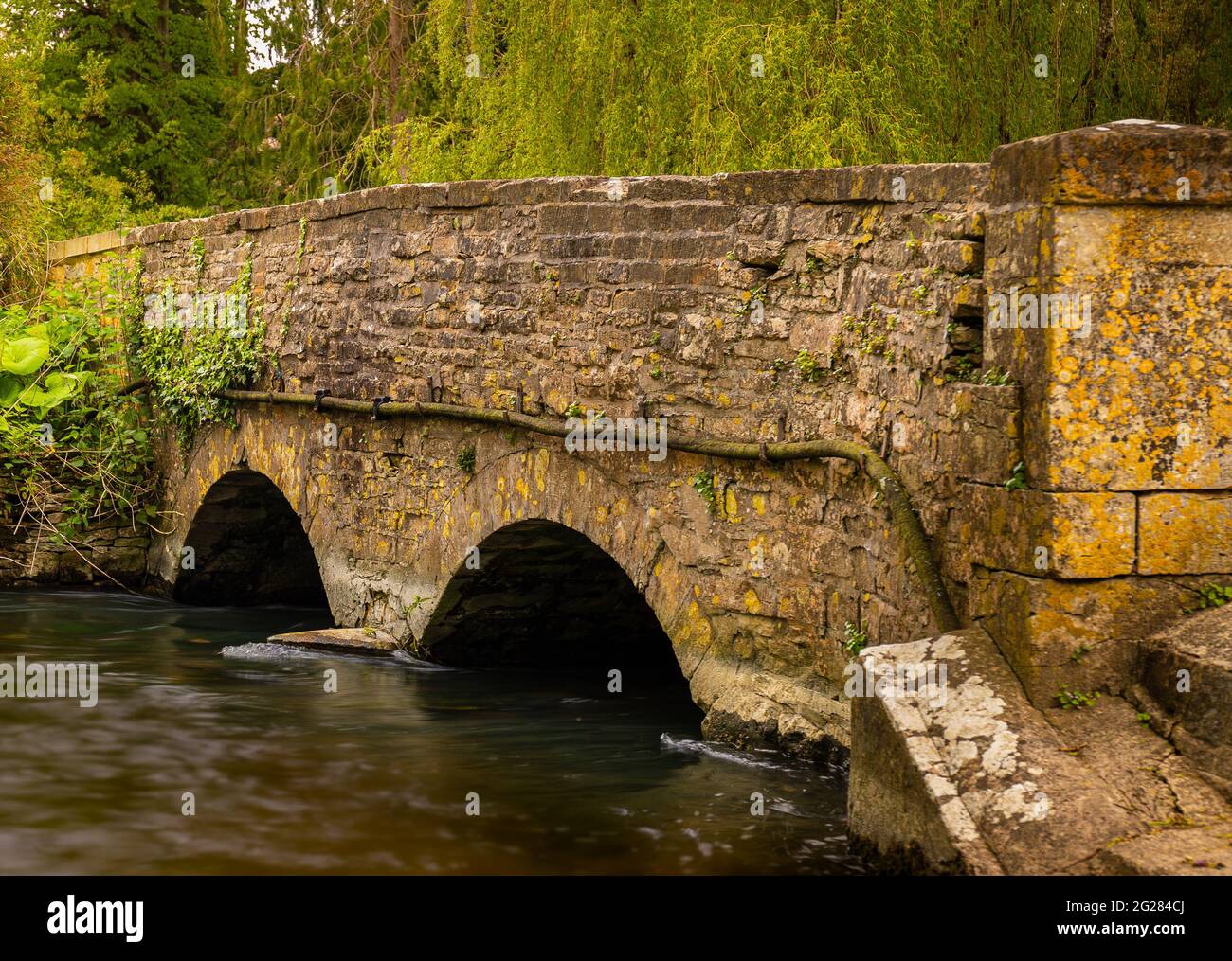 Bridge Over The River Coln Stock Photo - Alamy