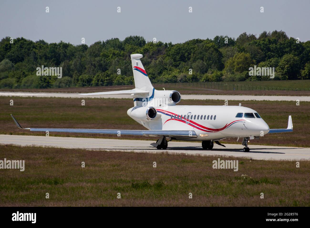 Falcon 7X business jet used by the Belgian Air Force Stock Photo - Alamy