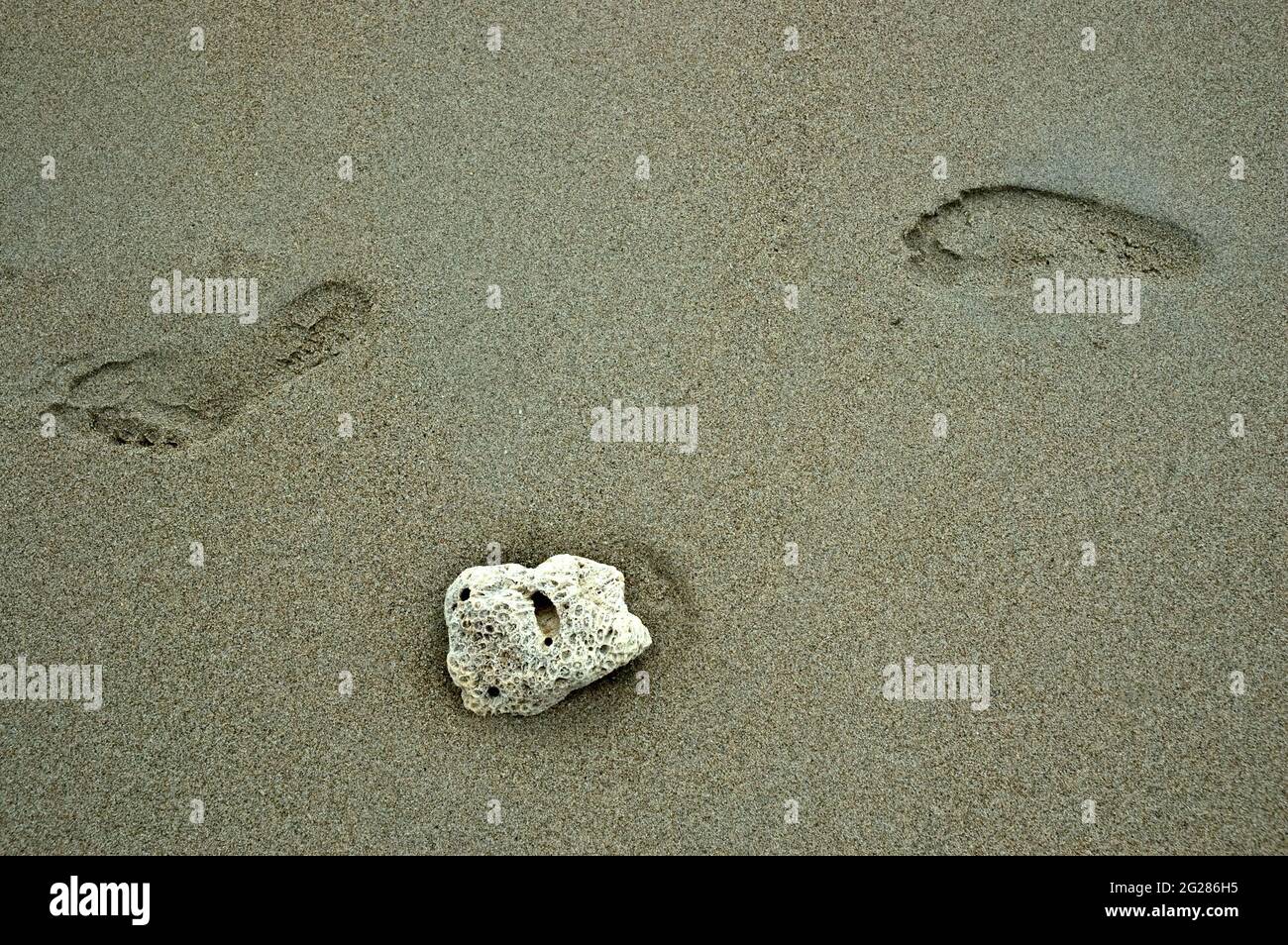 Footprints in the rocks hi-res stock photography and images - Alamy