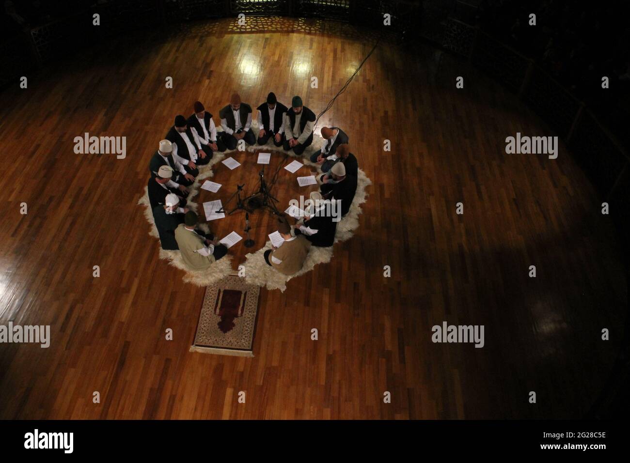 Sufi band hi-res stock photography and images - Alamy