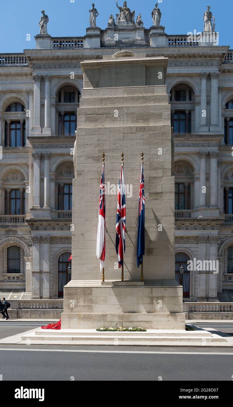 The Cenotaph war memorial in Whitehall, London, England, UK Stock Photo ...