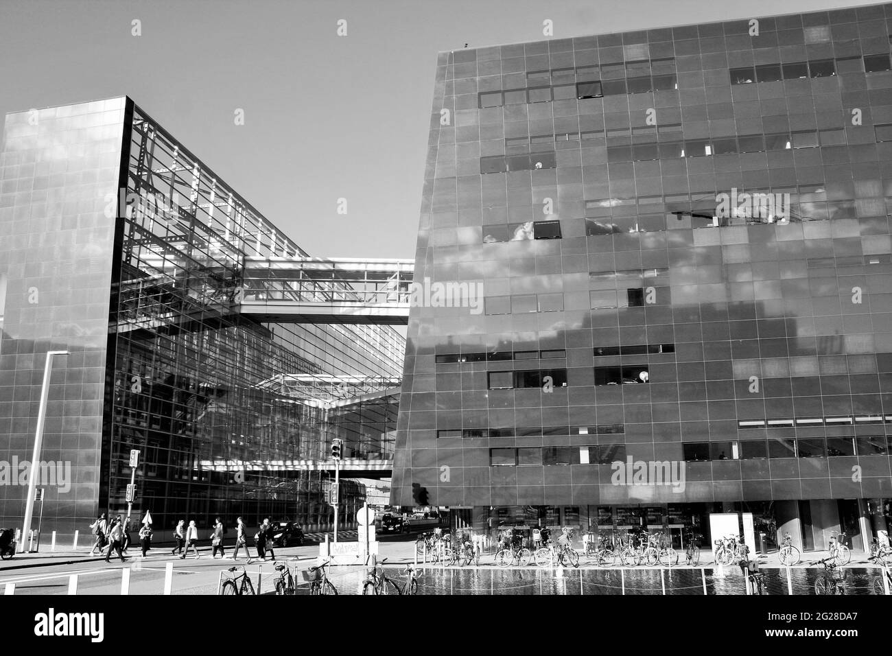 Royal national library Black and White Stock Photos & Images - Alamy