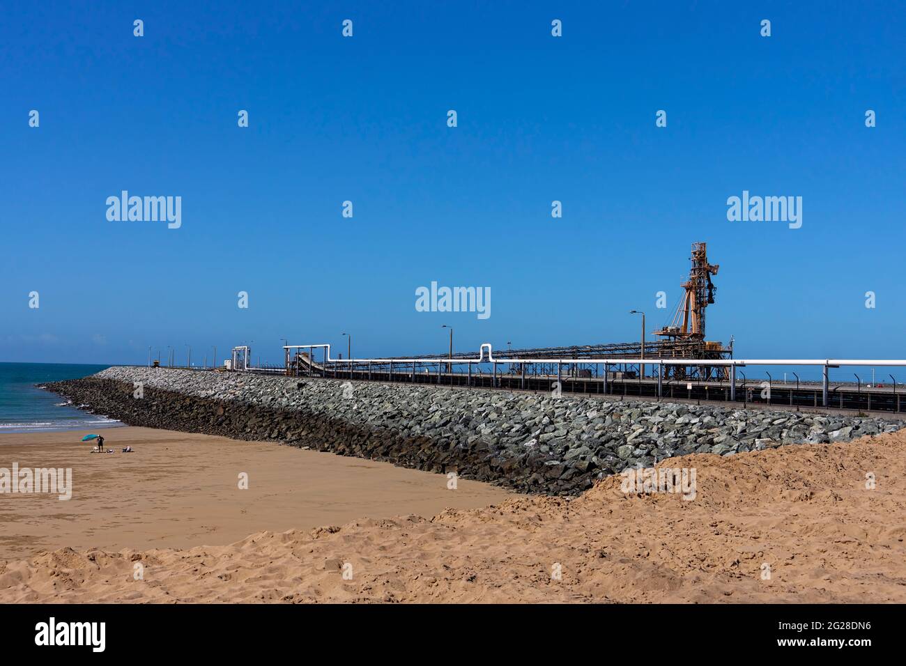 Grain ship hi-res stock photography and images - Alamy