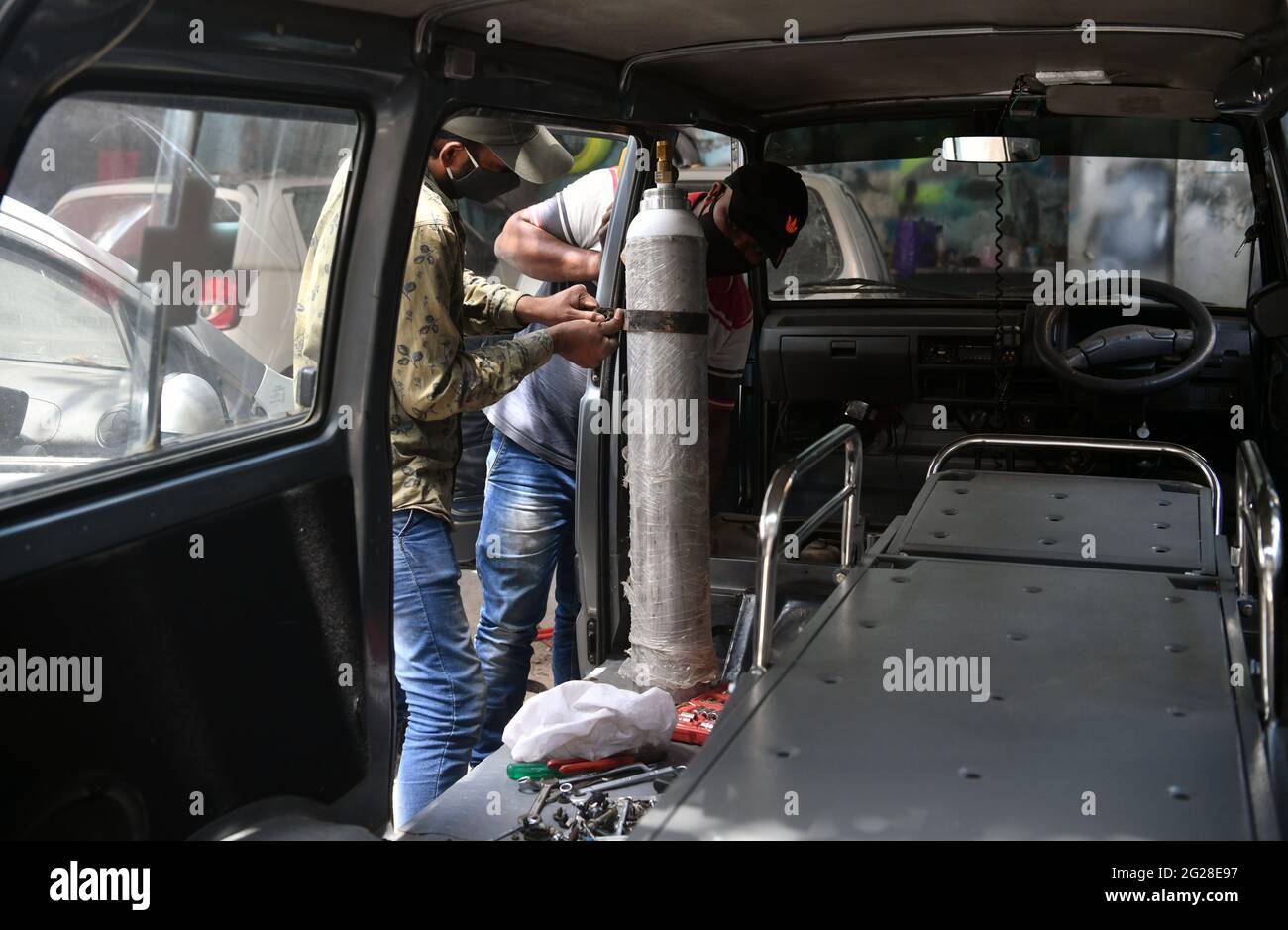 Hearse van hi-res stock photography and images - Alamy