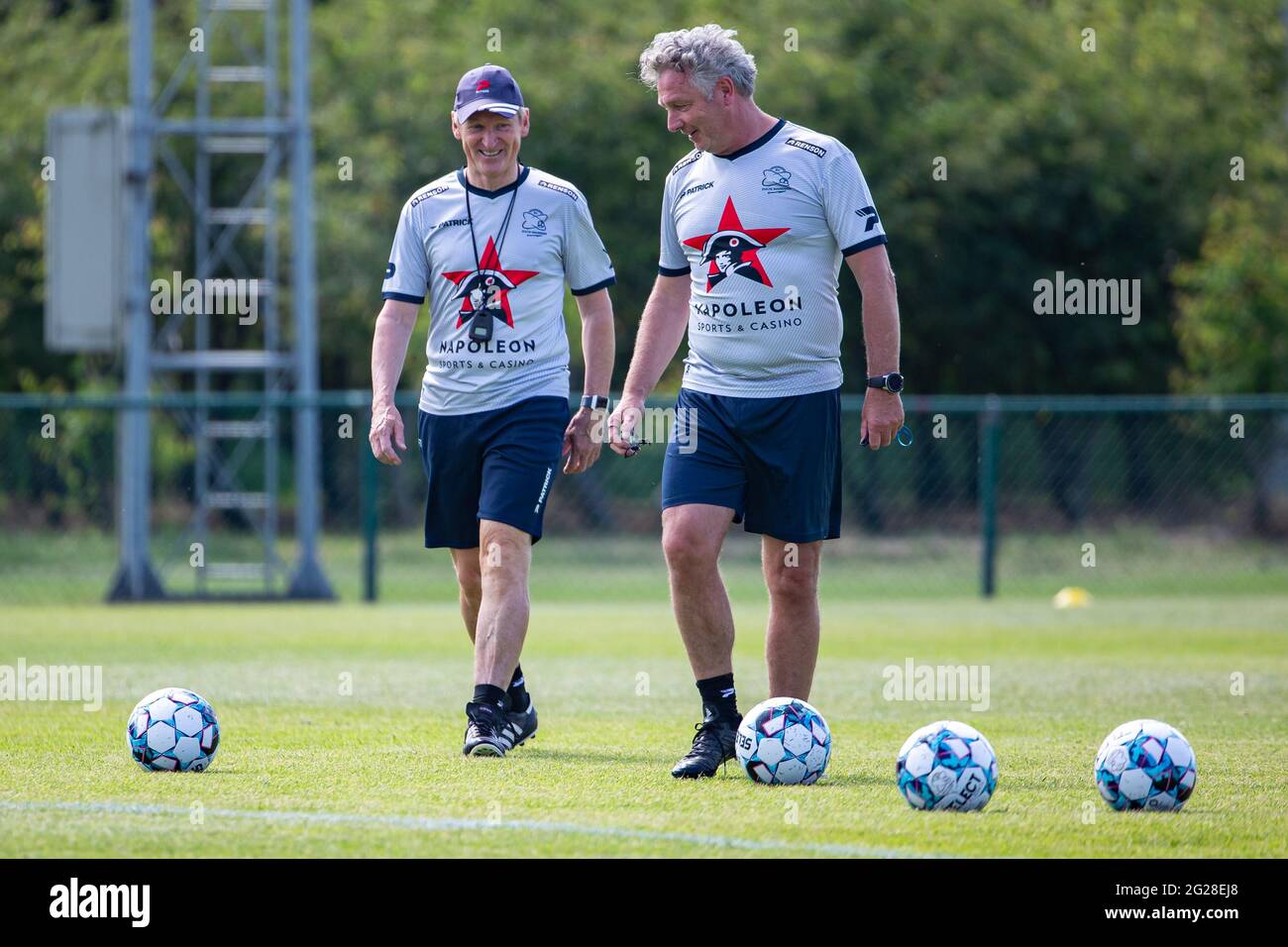 Essevee's head coach Francky Dury and Essevee's new physical coach Gino ...