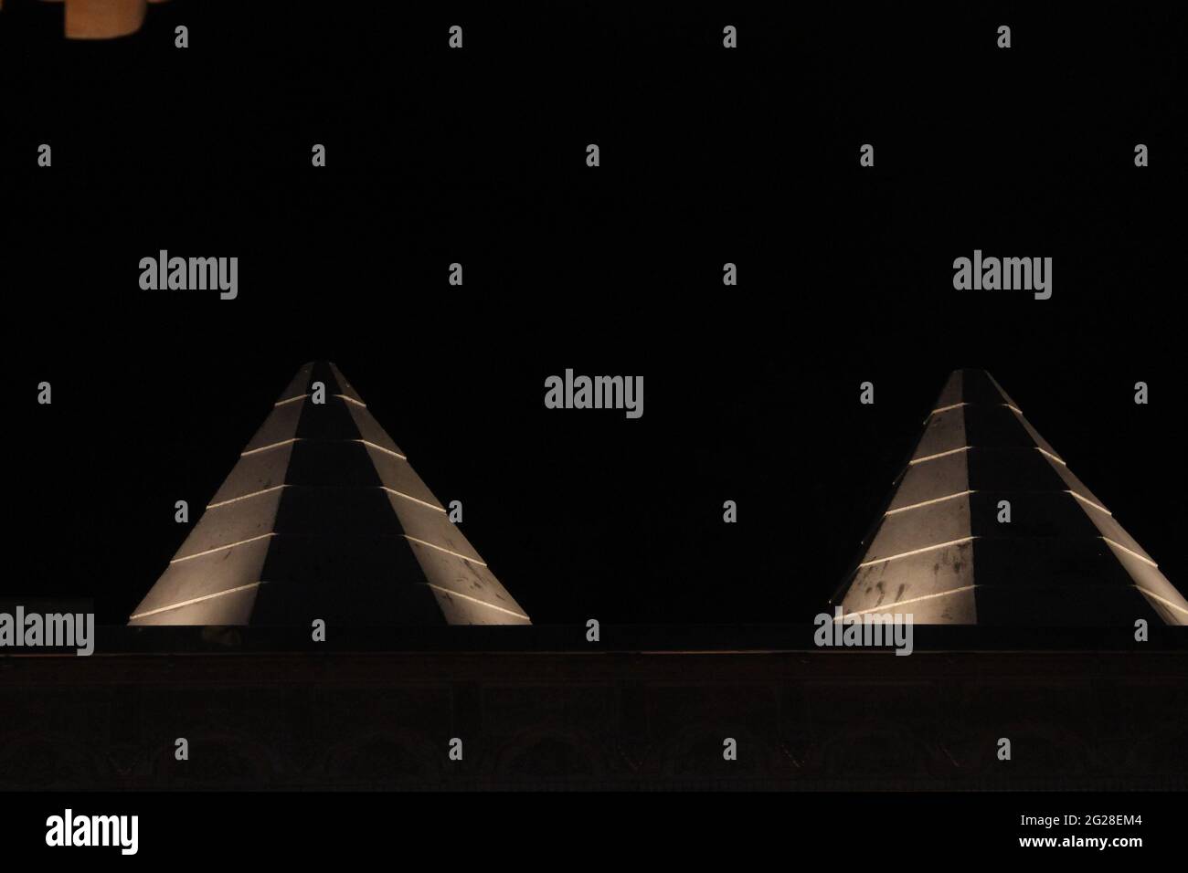 Night view of pyramid hi-res stock photography and images - Alamy