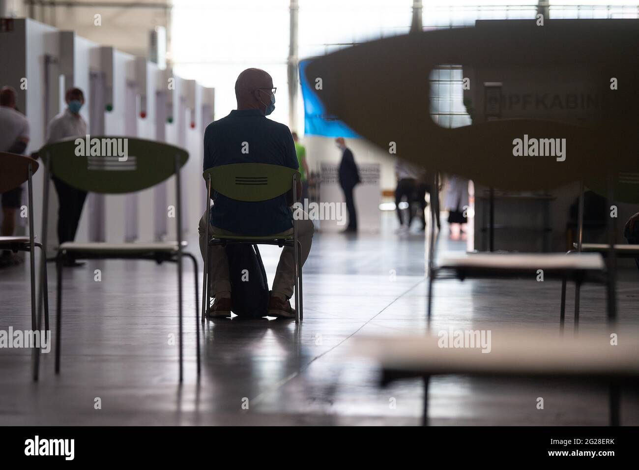 Pfizer vaccine factory hi-res stock photography and images - Alamy