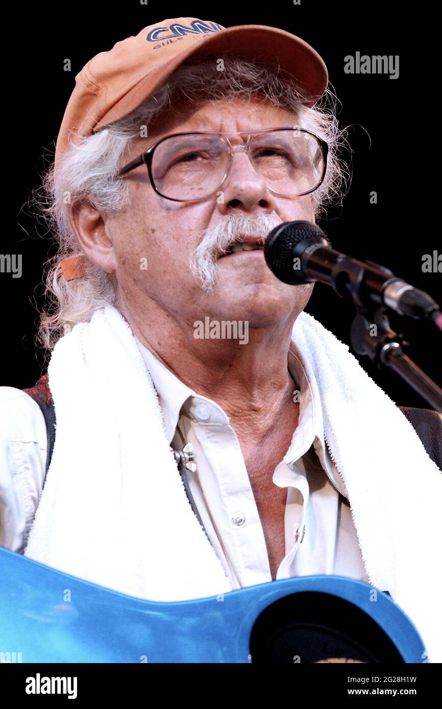 Woody And Arlo Guthrie High Resolution Stock Photography and Images - Alamy