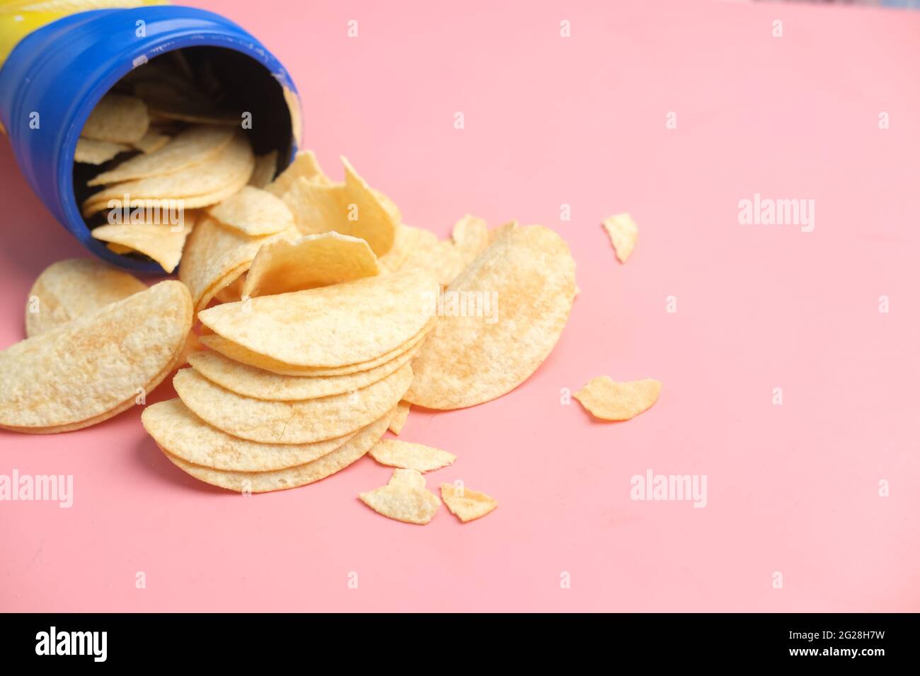 Container tasty potato chips hi-res stock photography and images - Alamy