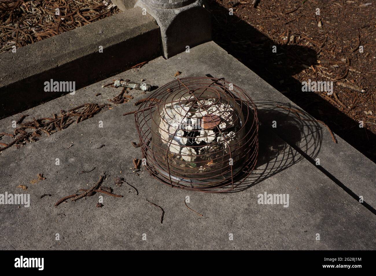Wreath On A Grave High Resolution Stock Photography and Images - Alamy