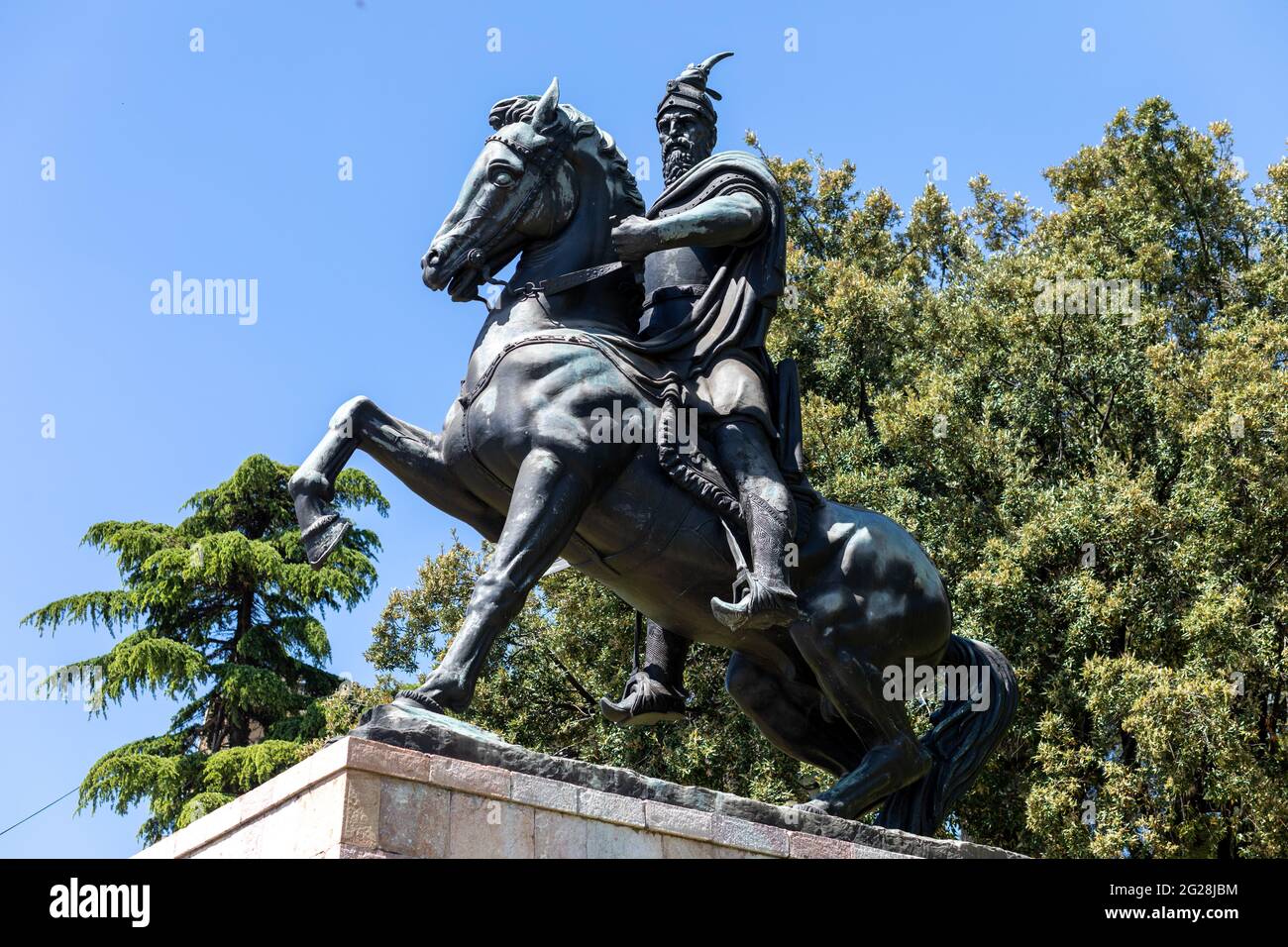 Kruja, Kroja, Kruja, Kruj, Krujë - Skenderbeg statue on horse in town ...