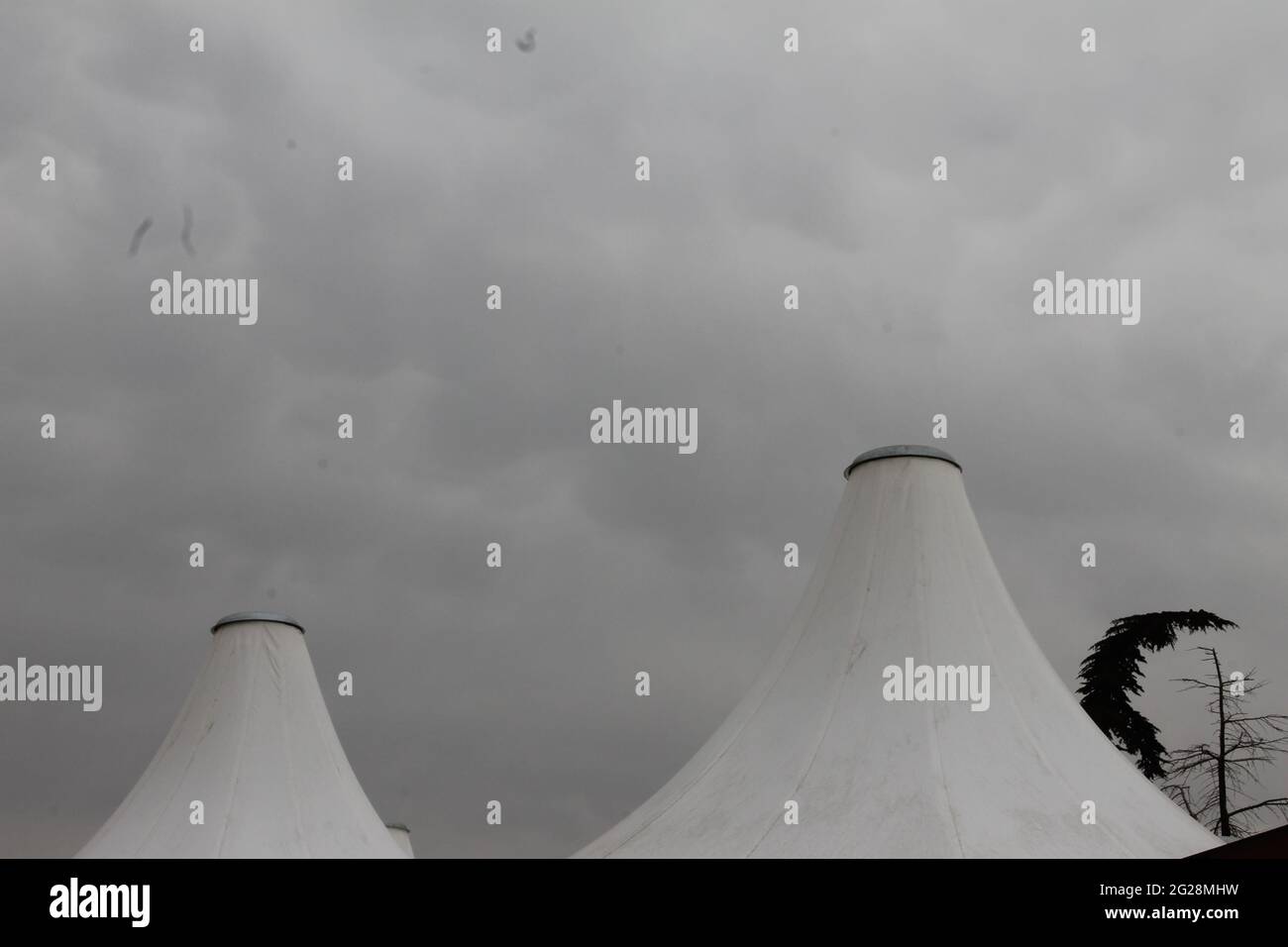 Inverted funnel hi-res stock photography and images - Alamy