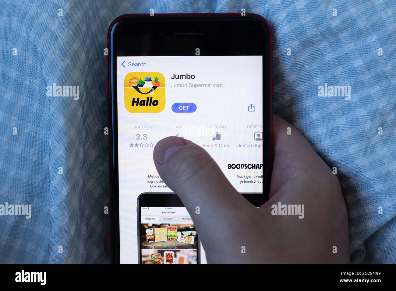 New York, USA - 1 June 2021: Jumbo mobile app logo on phone screen ...