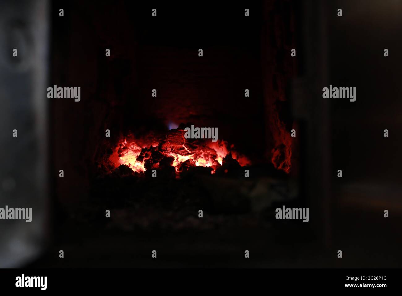 Coal stove house hi-res stock photography and images - Alamy